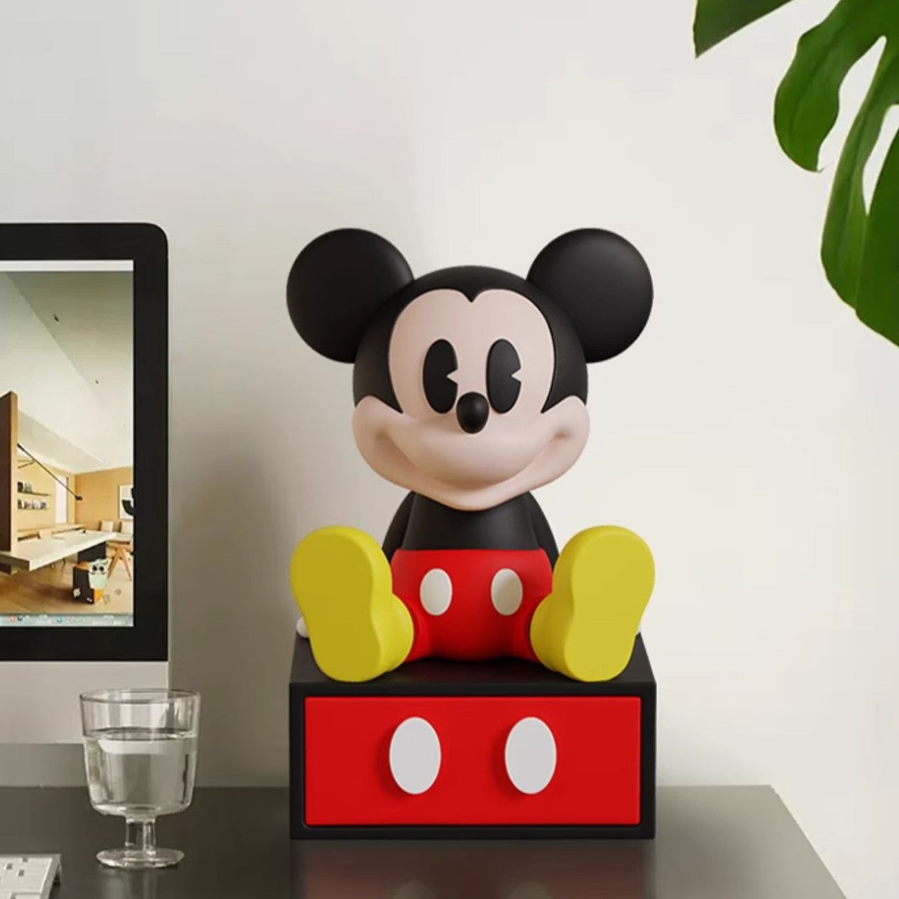 Mickey Mouse Storage – A Novel Store
